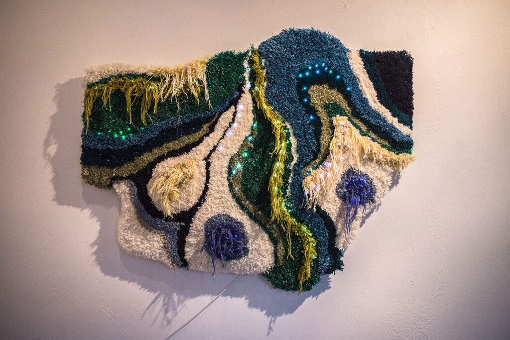 Creacion Hibrida | MALIN BOBECK TADAA: ARTE TEXTIL DEL HILO AL TOKEN